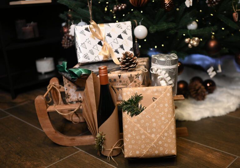 Geschenke verpacken Ideen einfache Falttechniken